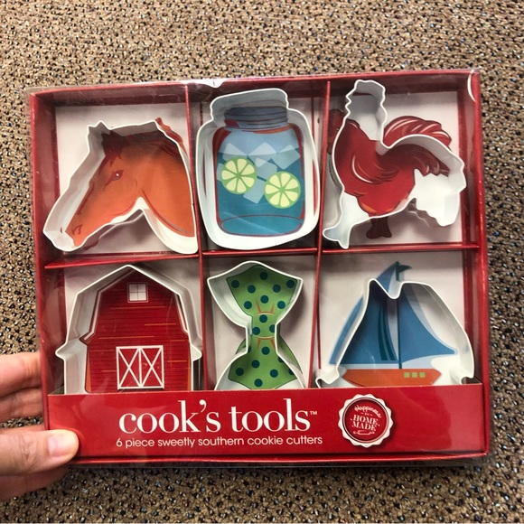 Kitchen | Belk Cooks Tools Southern Cookie Cutters Chicken Horse Jar ...